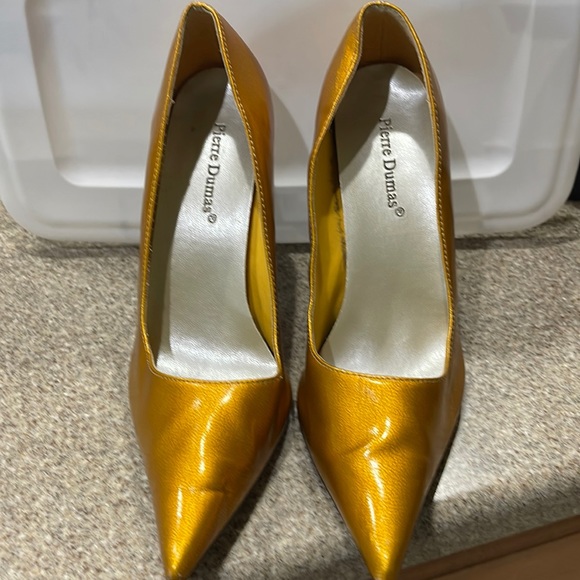Pierre Dumas | Shoes | Pierre Dumas Gold Heels | Poshmark
